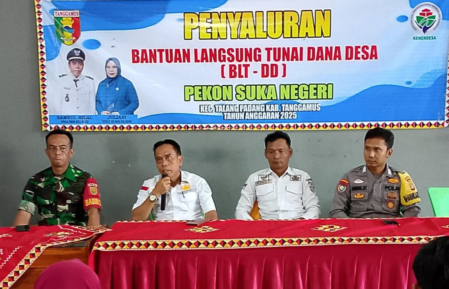 Pemerintahan Pekon Sukanegeri Salurkan BLT-DD Tahap Satu, Tahun 2025 - Portal Berita Nasional